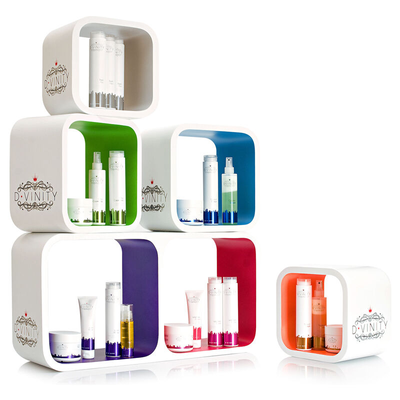 Expositor D·VINITY - Material Promocional - Carobels Cosmetics